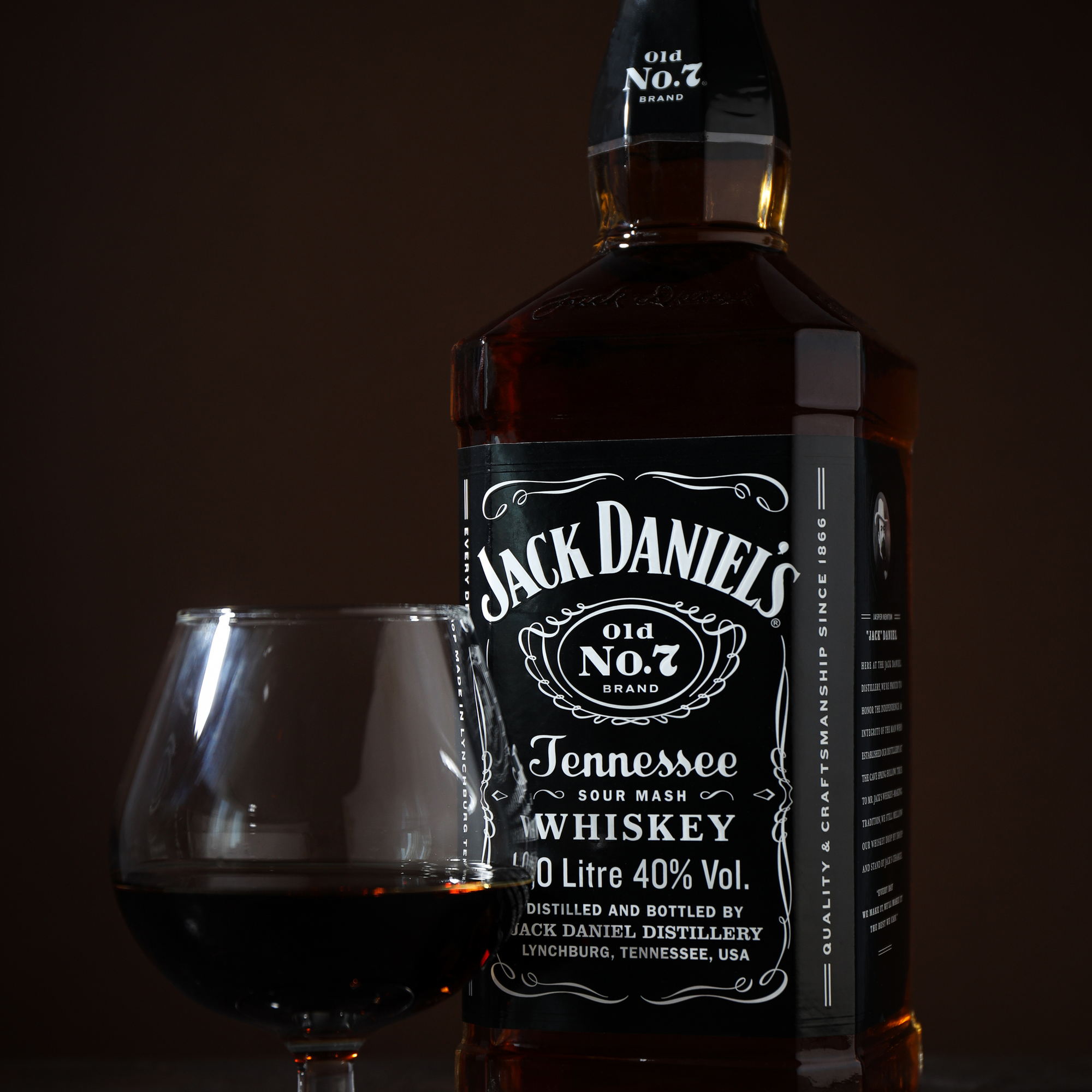 Jack Daniel's Old No.7 Tennessee Whiskey, 1L – Booze One™ | Wines Beers ...
